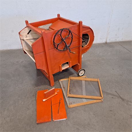 UW SWAP Online Auction - Vintage Grain Sifter Fanning Mill