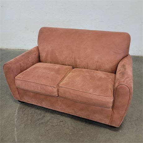UW SWAP Online Auction - 2-Seat Couch (6D)