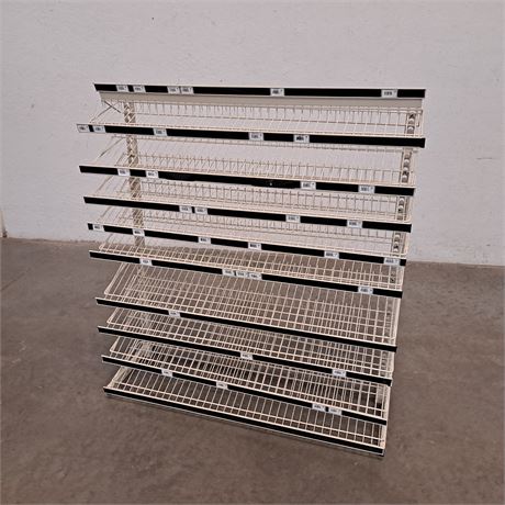 UW SWAP Online Auction - Merchandising Rack