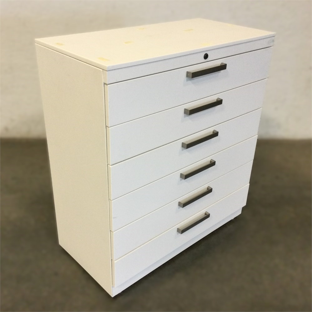 UW SWAP Online Auction - Storage Drawers Unit (3E)