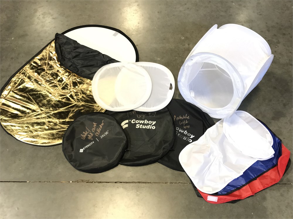 UW SWAP Online Auction - Light Box Accessories (B12)