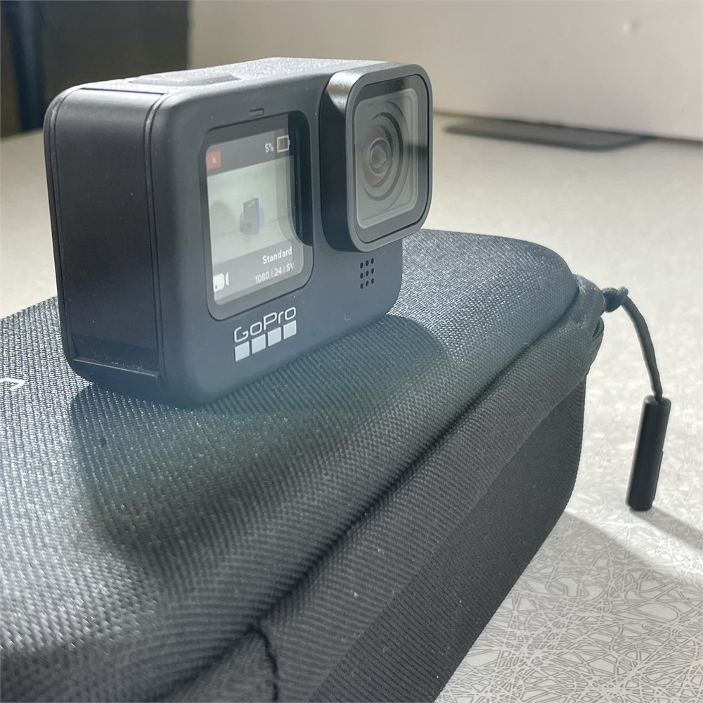UW SWAP Online Auction - GoPro Action Camera with Accessories (B12)