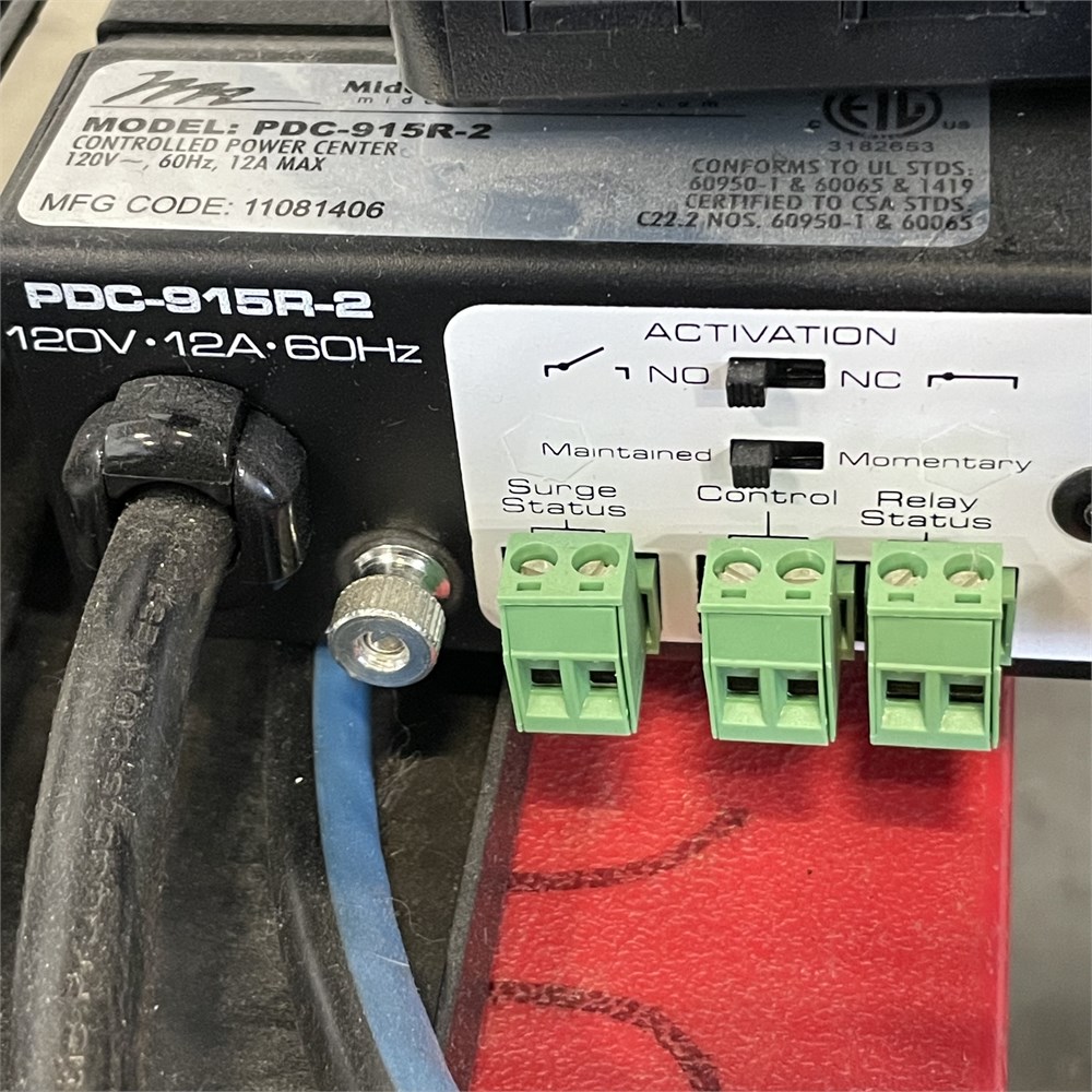 UW SWAP Online Auction - Electronics Rack with AV Components (B11)