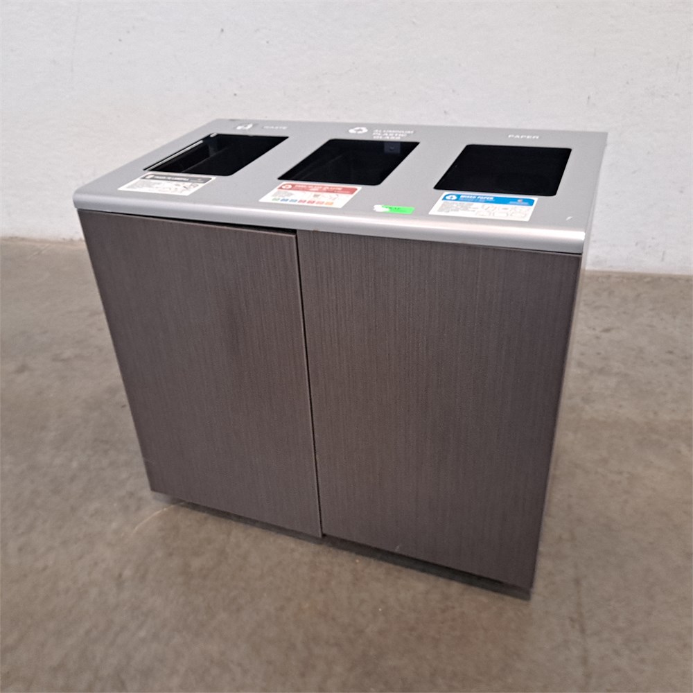 UW SWAP Online Auction - Waste and Recycle Bin
