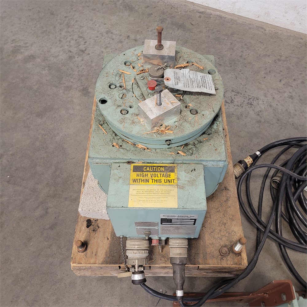 UW SWAP Online Auction - Antenna Positioner (4G)