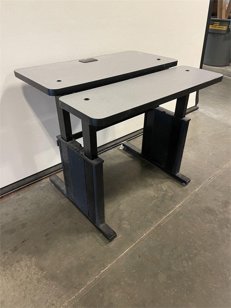 UW SWAP Online Auction - Adjustable Desk