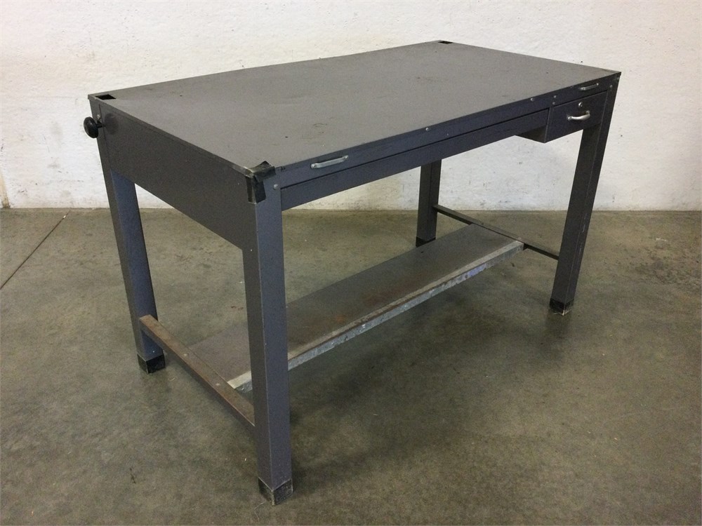 UW SWAP Online Auction - Workbench (5C)