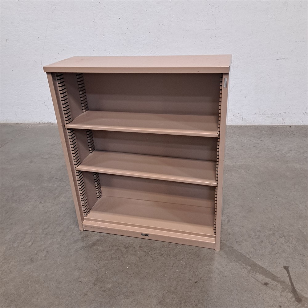 UW SWAP Online Auction - Bookshelf