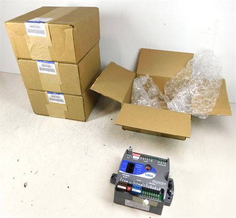 UW SWAP Online Auction - Lot of 4 VAV Controller Boxes
