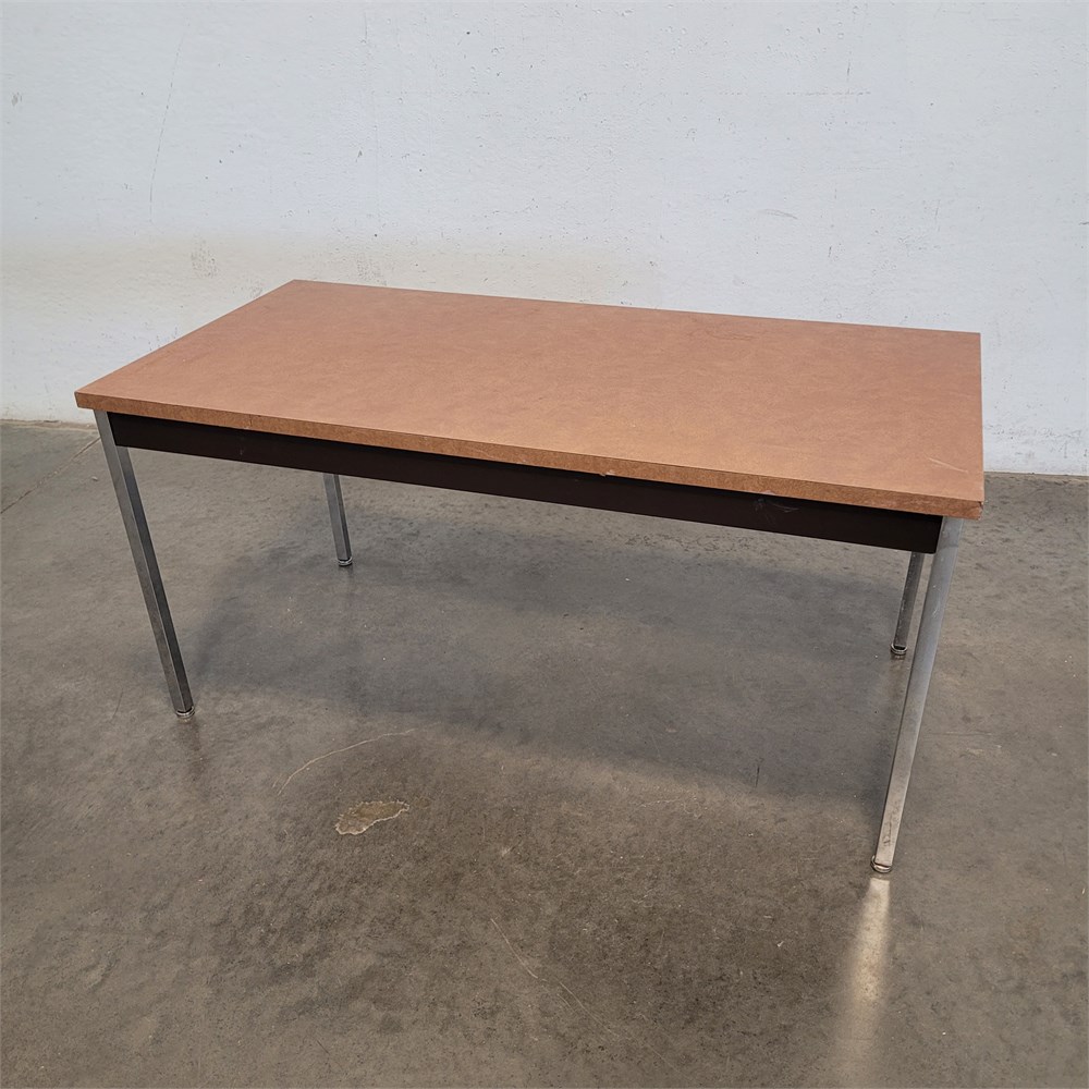 UW SWAP Online Auction - Table (5A)