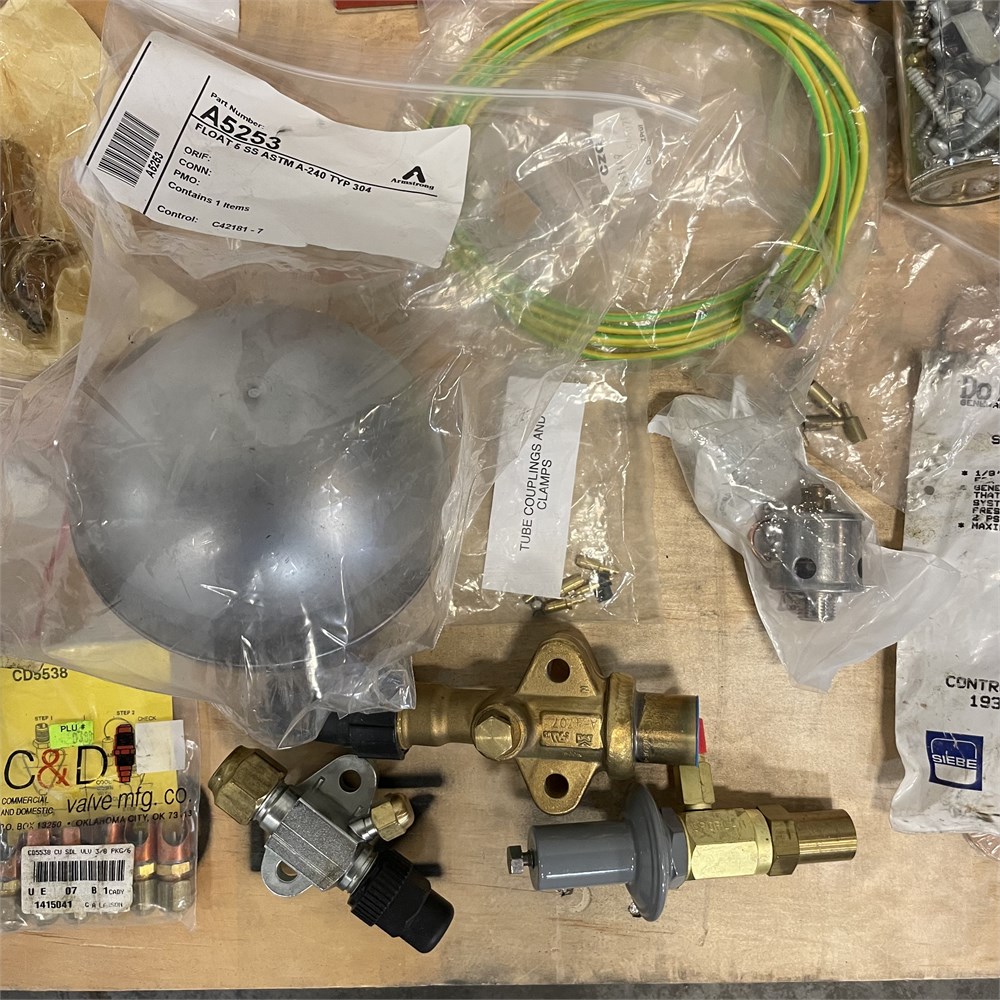 UW SWAP Online Auction - Lot of Assorted Parts and Components (7C)