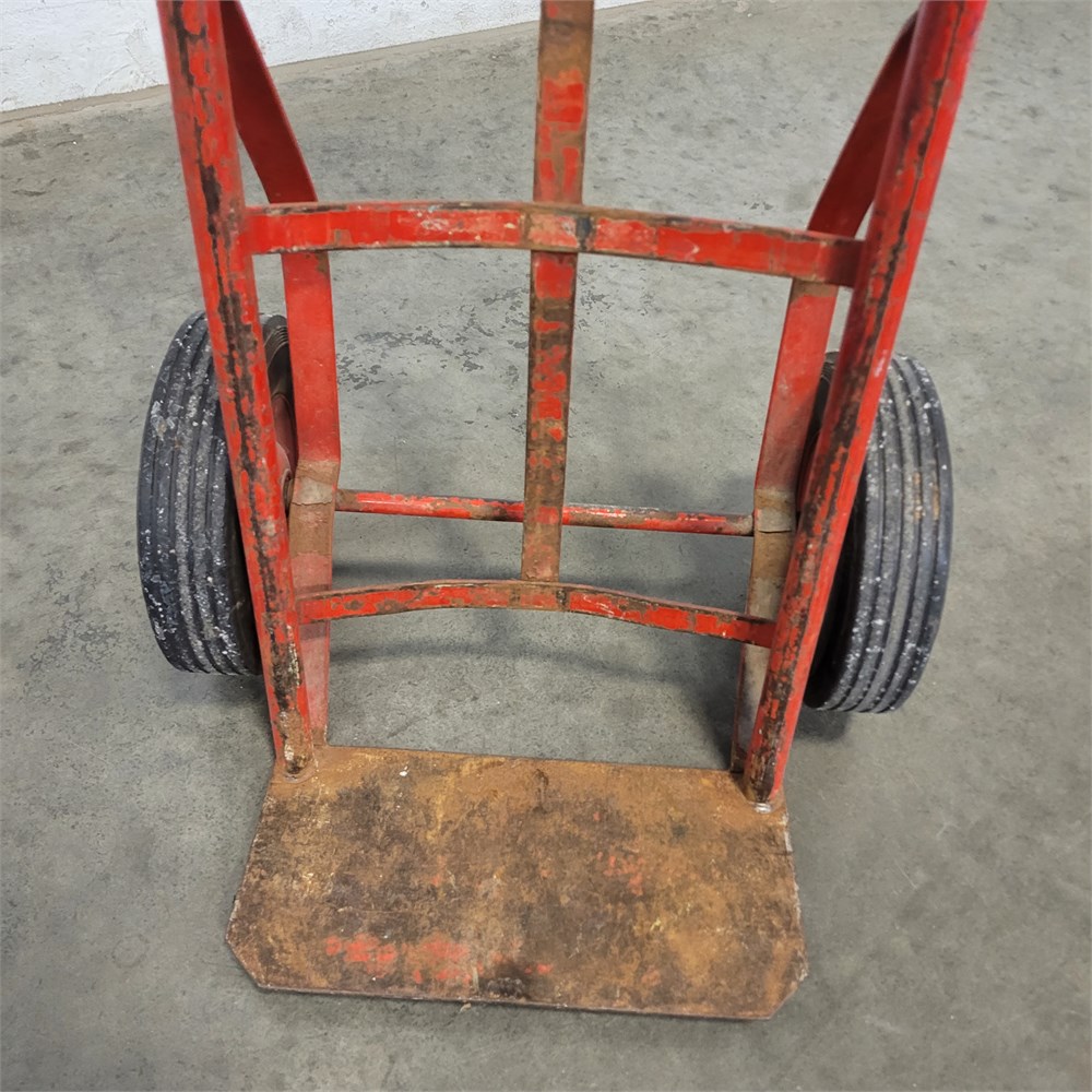 UW SWAP Online Auction - Hand Truck (W)