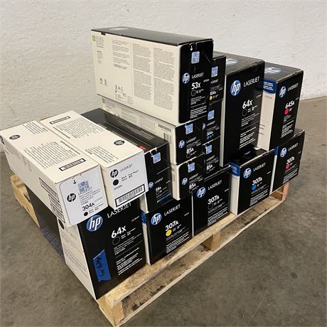 UW SWAP Online Auction - Lot of 18 Assorted Ink Cartridges (5A2)