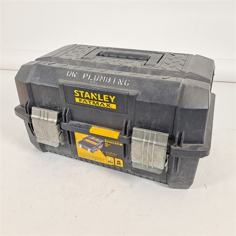 UW SWAP Online Auction - 18" Toolbox