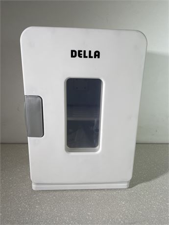 UW SWAP Online Auction - Mini Fridge