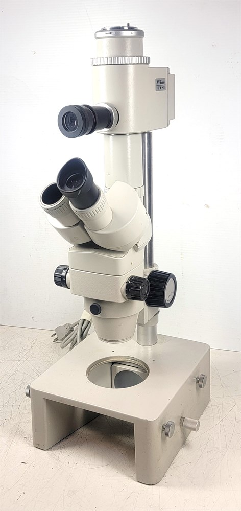 UW SWAP Online Auction - Trinocular Microscope (A8)