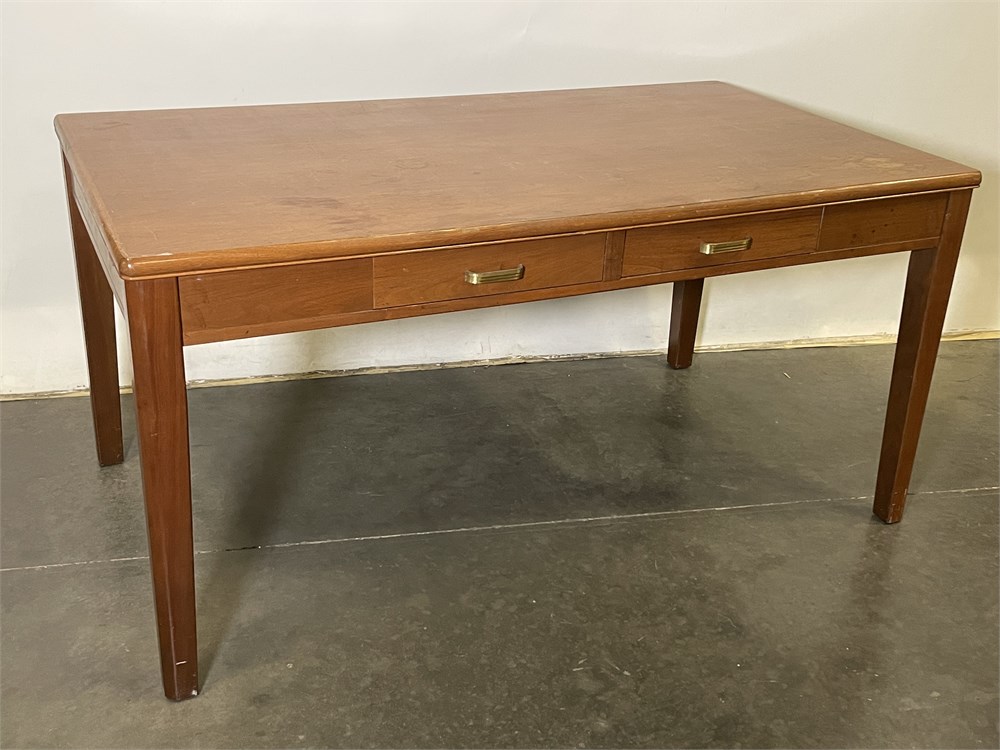 UW SWAP Online Auction - Wood Table (6B)