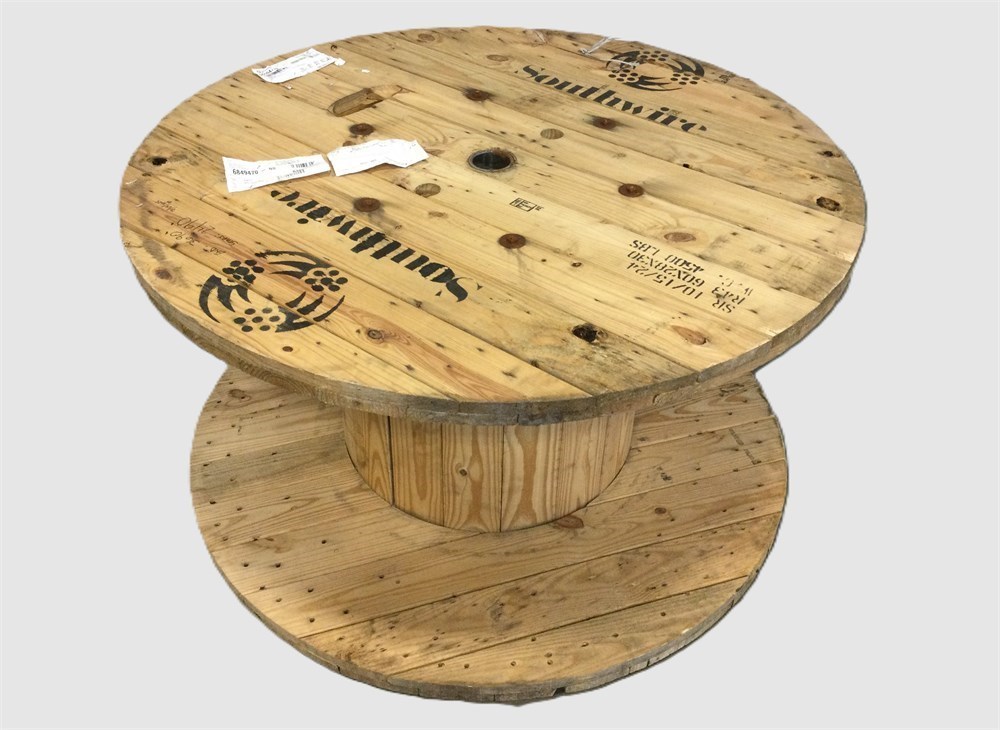 UW SWAP Online Auction - Wooden Spool (PL)