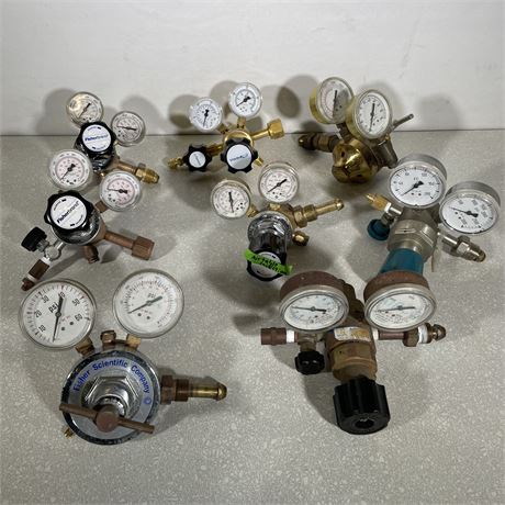 UW SWAP Online Auction - Lot of 8 Regulators