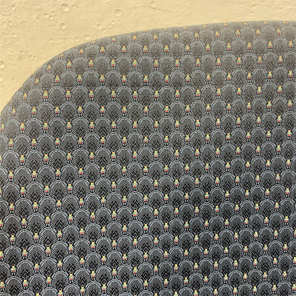 UW SWAP Online Auction - Lot of 4 Office Chairs (1D)