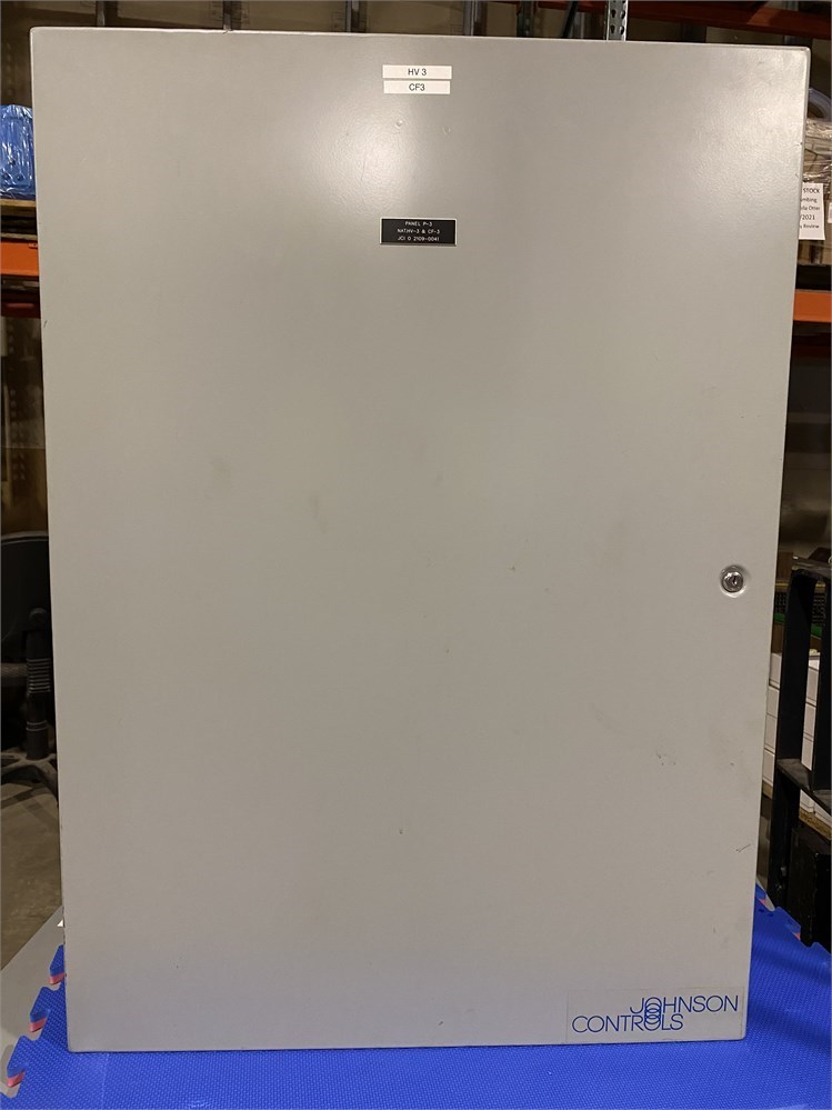 UW SWAP Online Auction - Lot of 3 Used Johnson Control Panel ...
