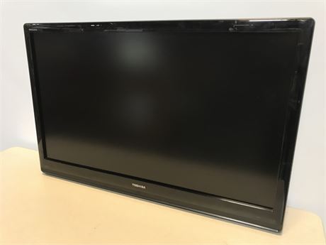 UW SWAP Online Auction - 42" LCD TV
