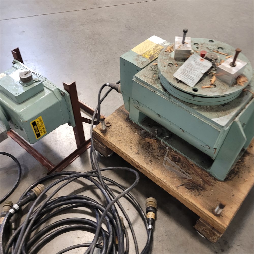 UW SWAP Online Auction - Antenna Positioner (4G)