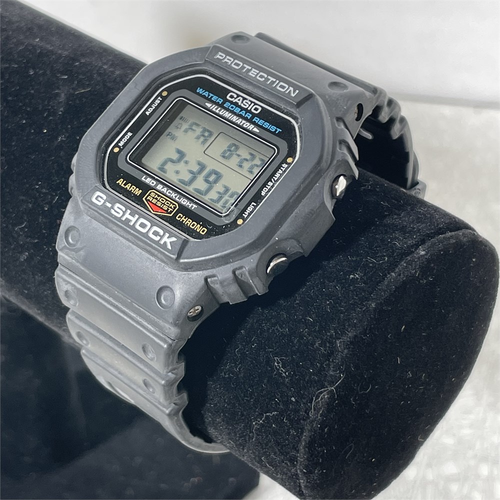 UW SWAP Online Auction - Sports Wrist Watch (A1)