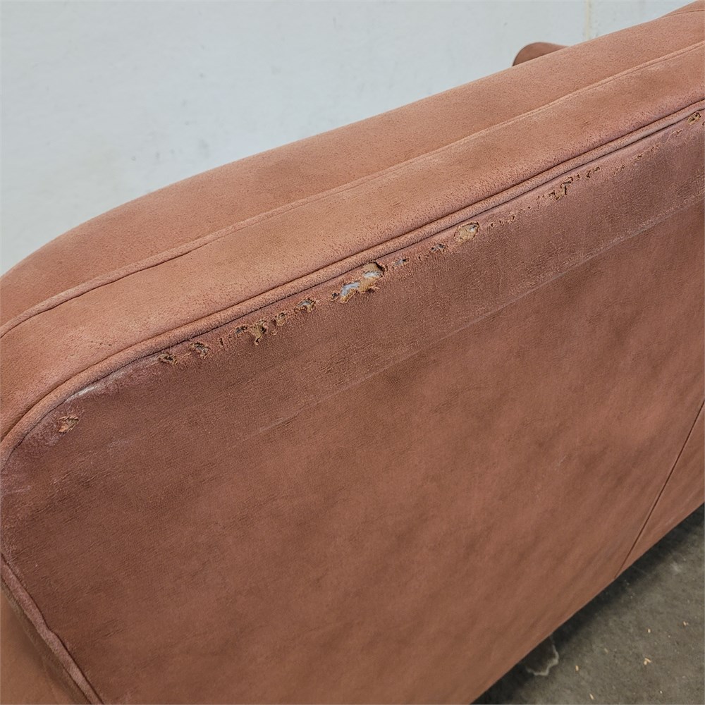 UW SWAP Online Auction - 2-Seat Couch (6D)