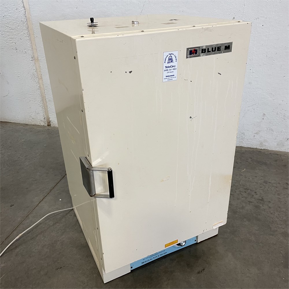 UW SWAP Online Auction - Incubator Oven (B11)