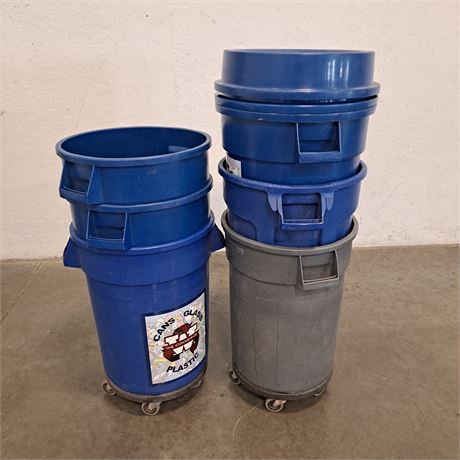 UW SWAP Online Auction - Lot of 6 Assorted Recycle and Trash Bins (3G)